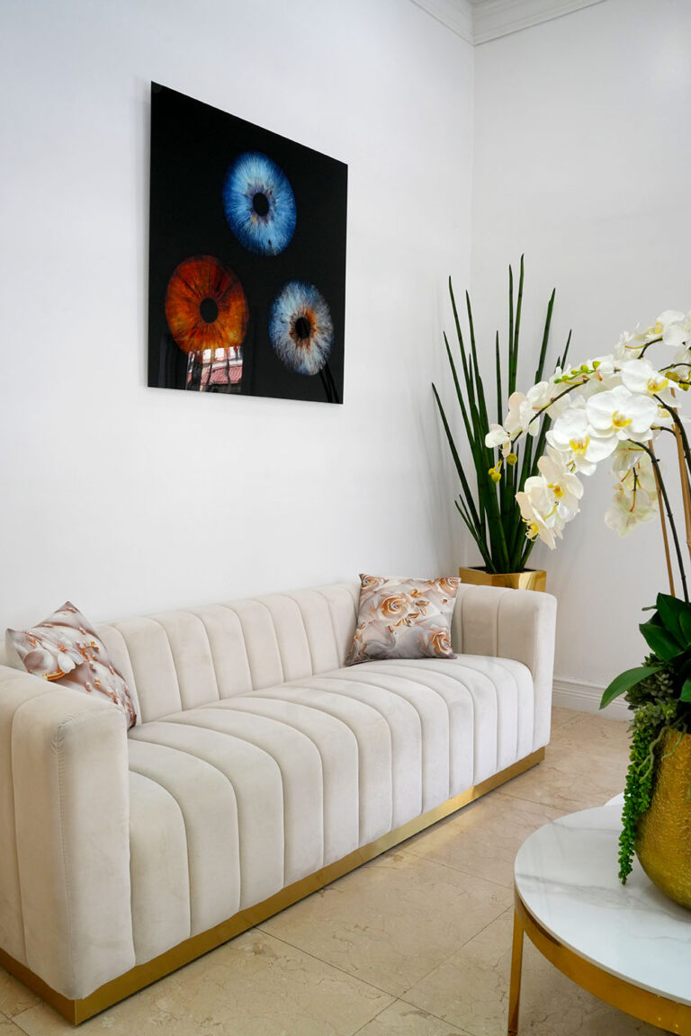 Facility - Eyes Color Labs